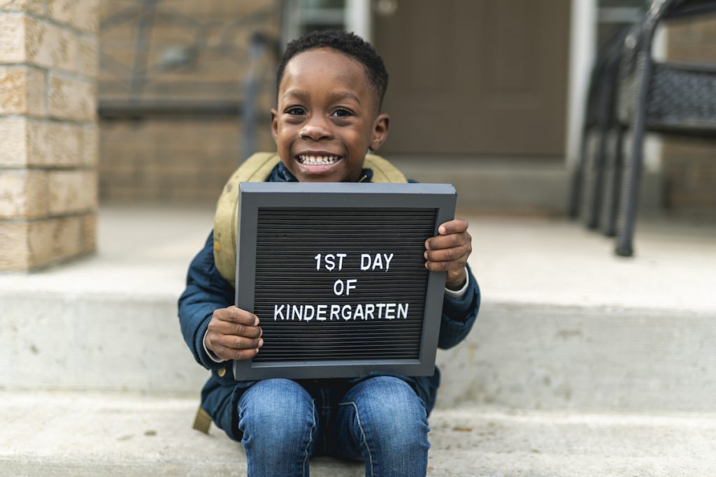 How to Take The Perfect First Day of School Photo - The Mabelhood