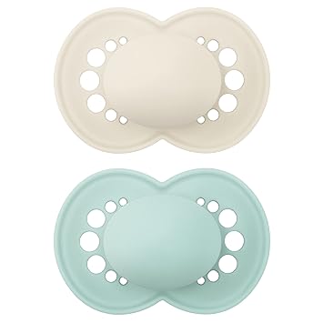 Best Pacifiers & Soothers for Babies Who Spit Them Out