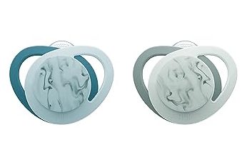 Best Pacifiers & Soothers for Babies Who Spit Them Out